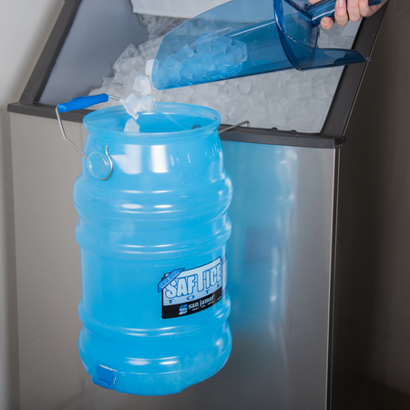SI6000BPAF - Saf-T-Ice Tote - BPA Free - Blue | Carlisle FoodService ...